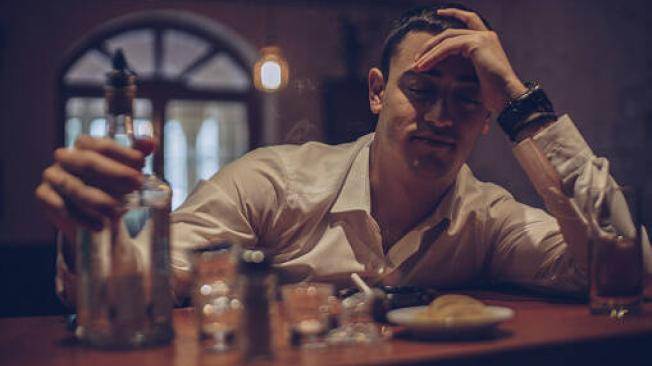 ¿Arritmia cardiaca después de beber alcohol? Puedes tener el síndrome ...