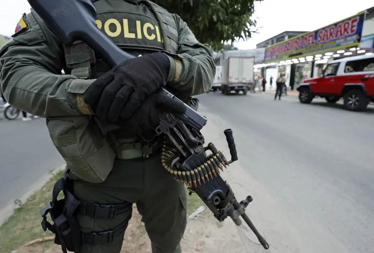Asesinan a tres personas en el sur de Colombia, la séptima matanza en ...